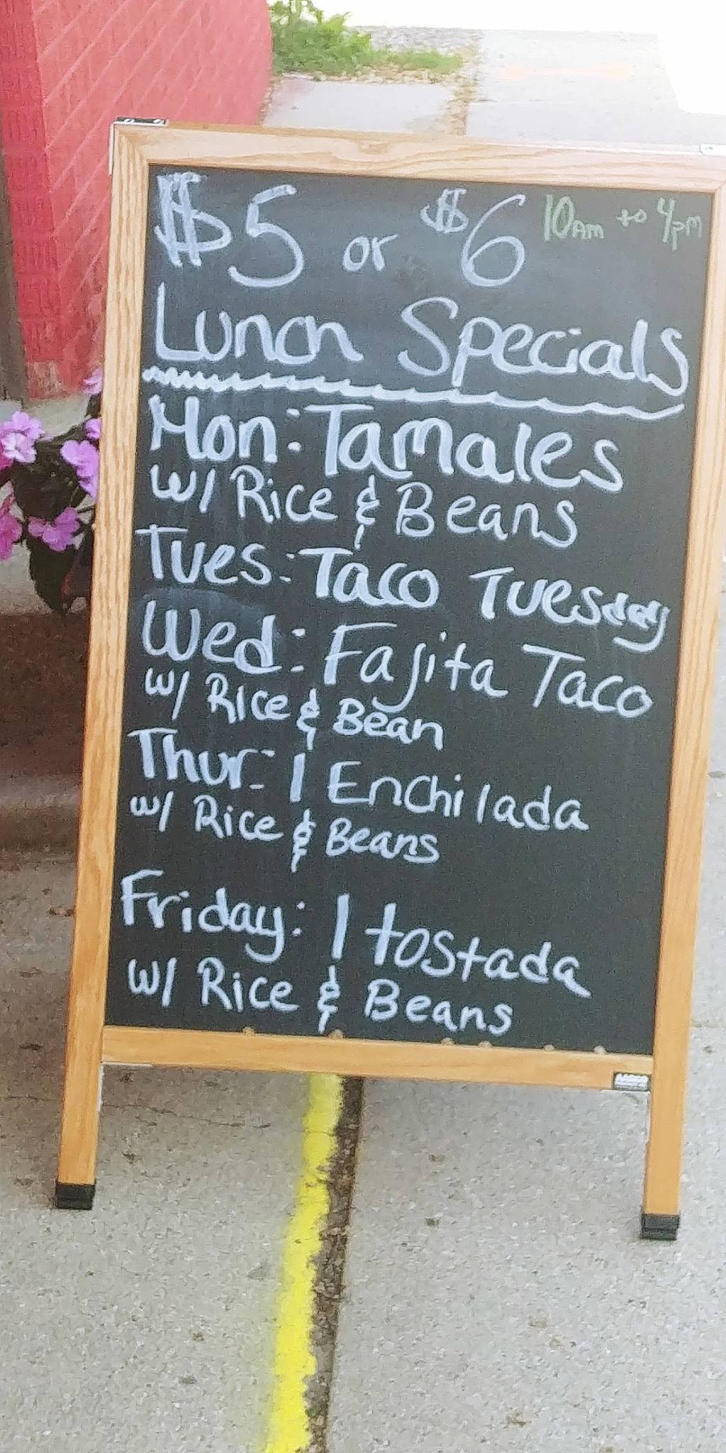 Menu at Taqueria El Gallo De Oro restaurant, Lake Geneva