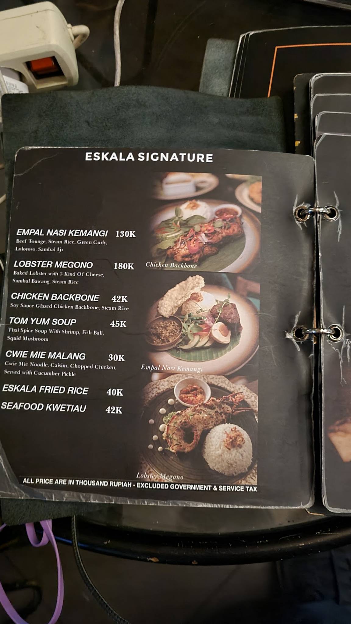 Menu at ESKALA Eatery Bar & Coffee, Minomartani