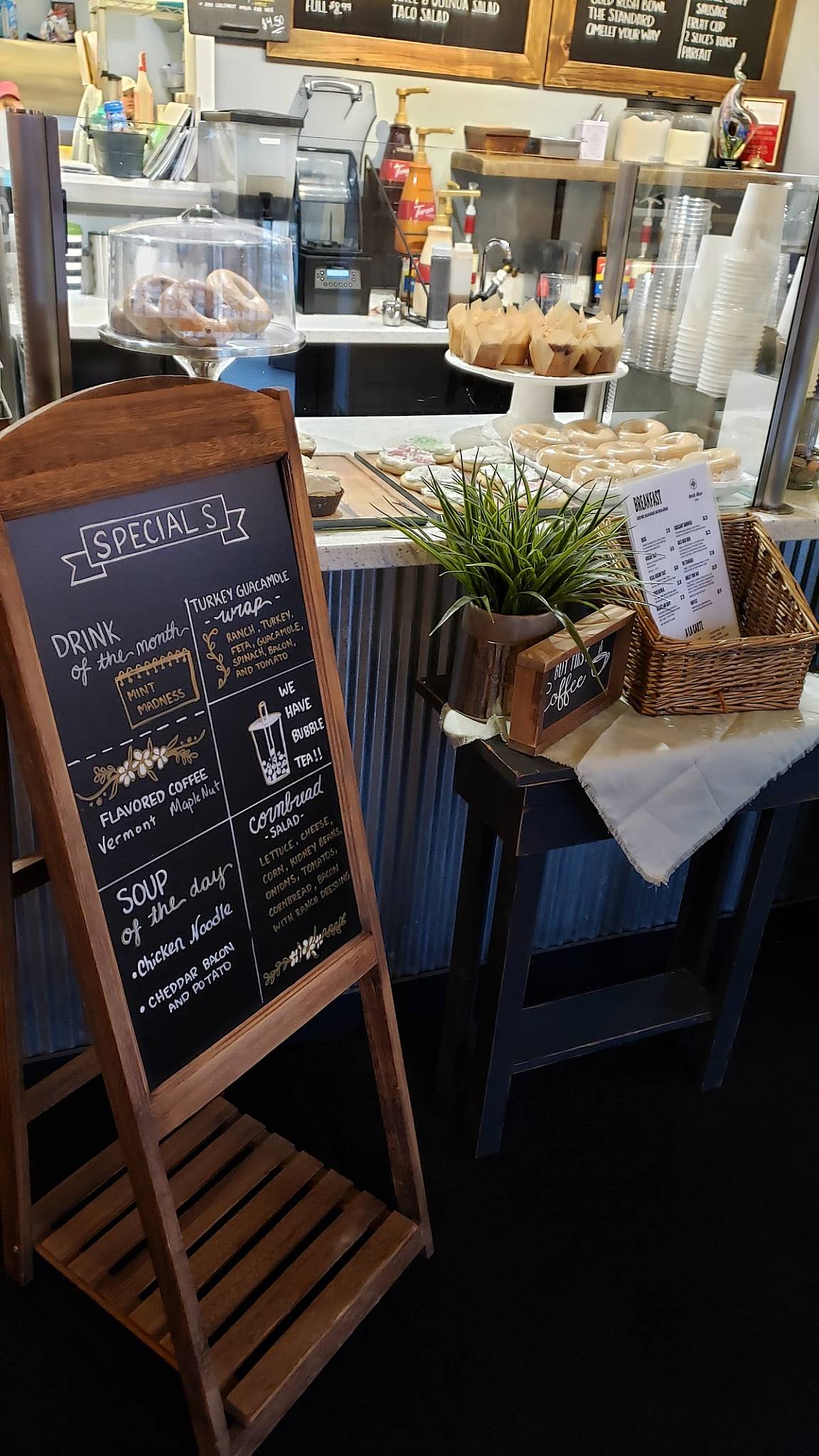 Menu at North Main Café cafe, Mount Vernon