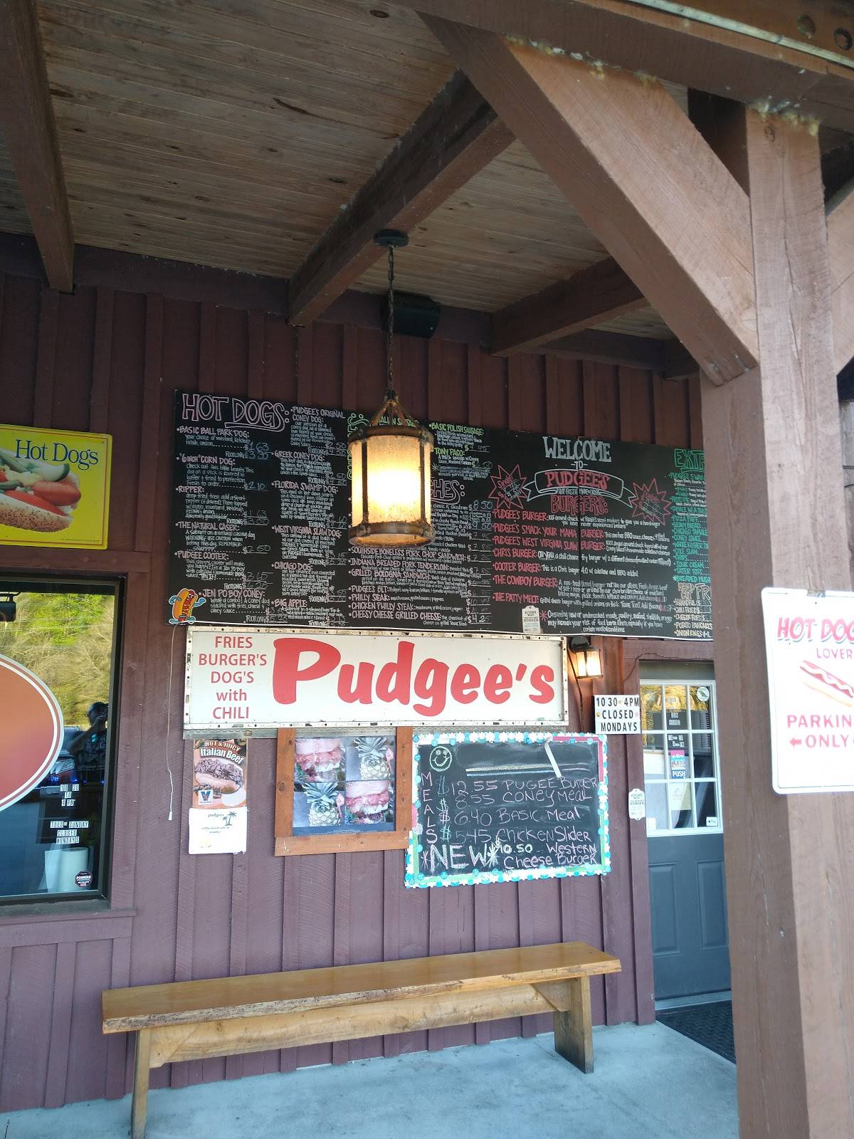 Menu at Pudgee's Eatery and Market restaurant, Floral City