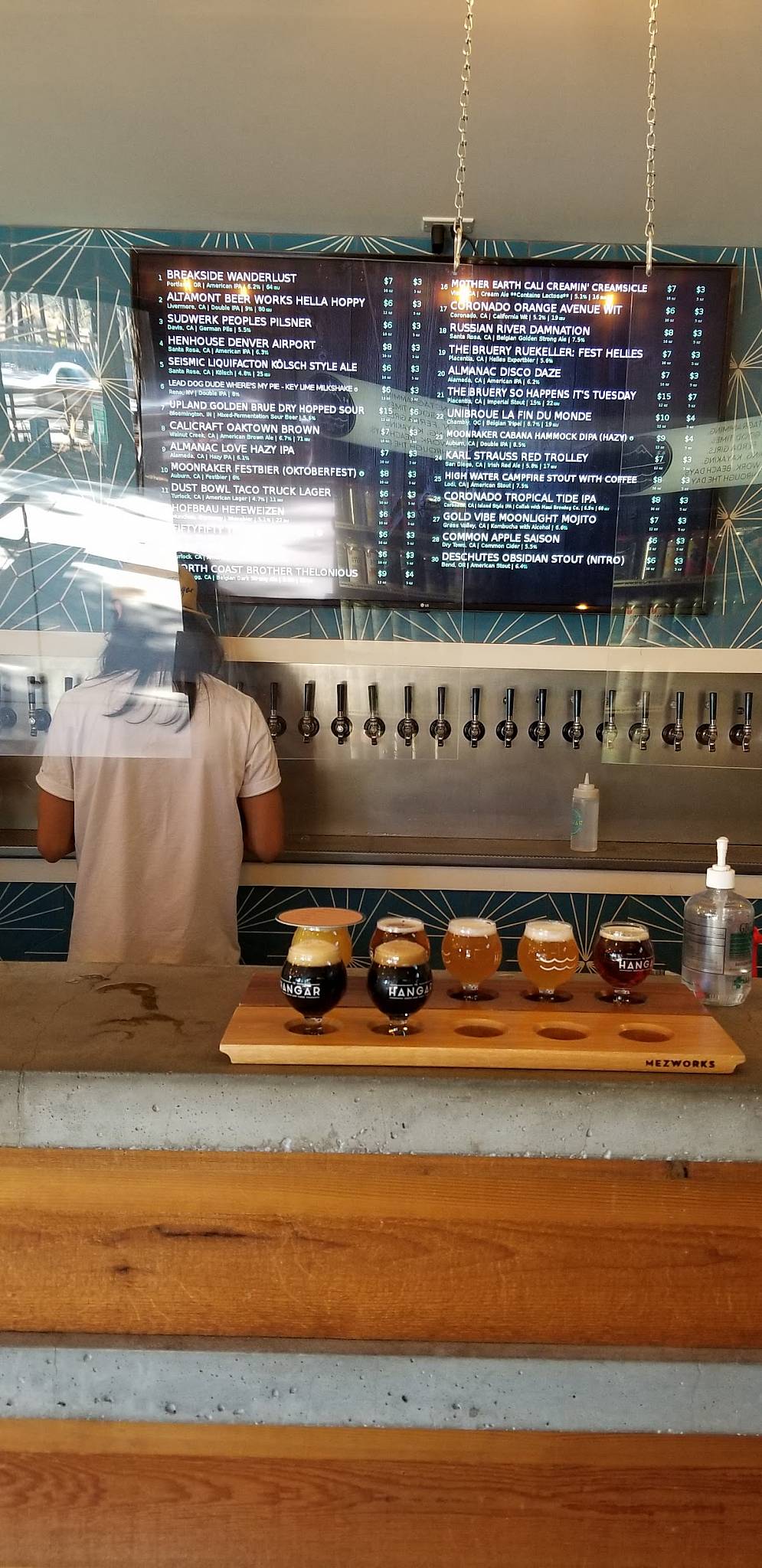 Carta del pub y bar The Hangar - Taproom & Bottle Shop, South Lake Tahoe