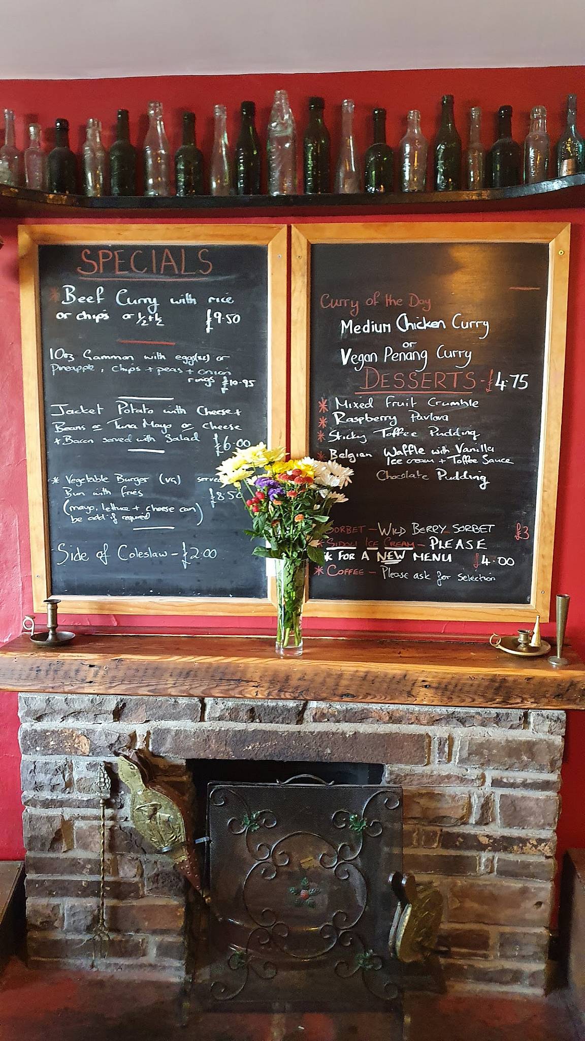 Menu at The Red Lion pub & bar, Llangynidr