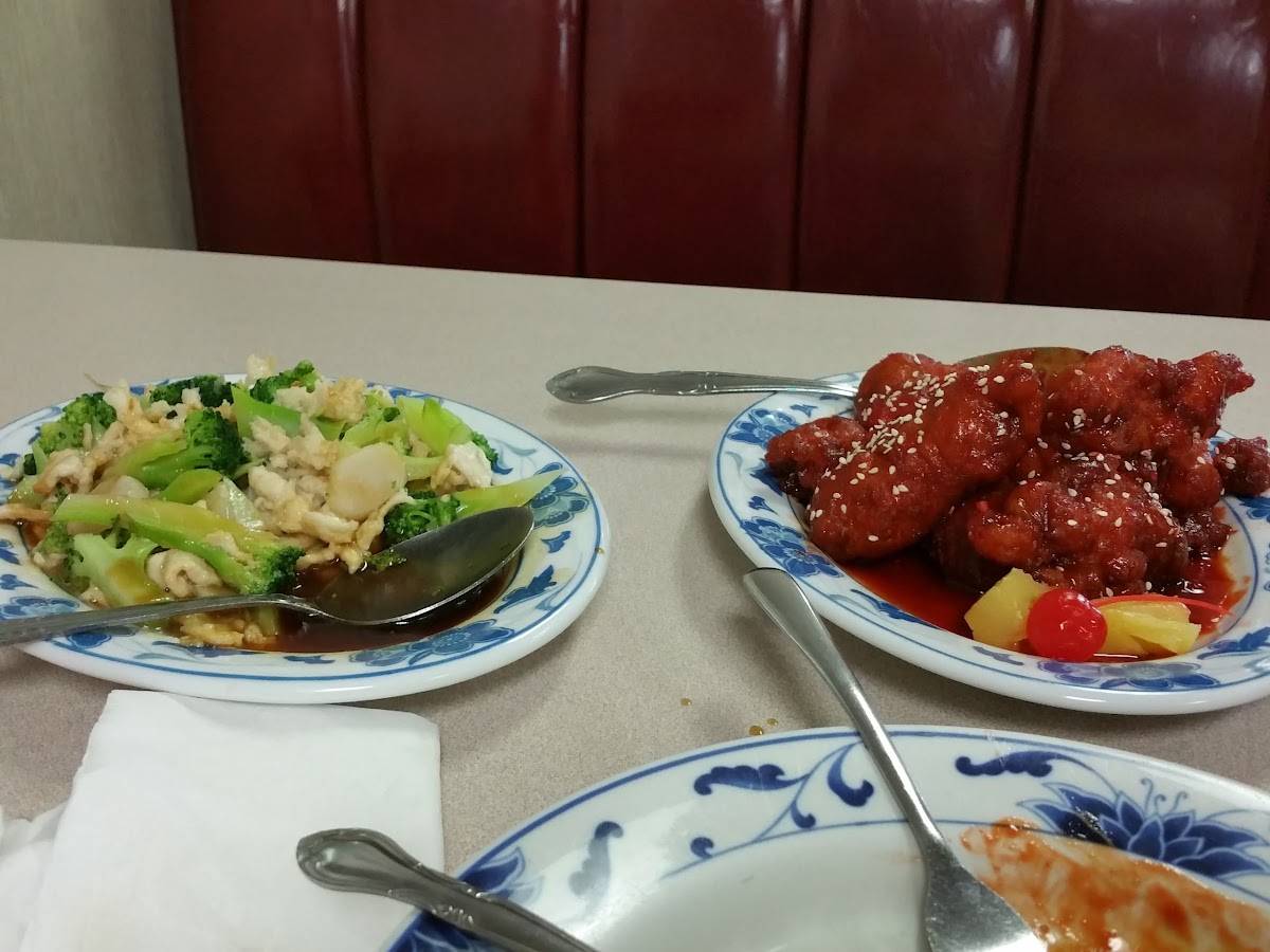 Menu at Peng's Pavilion restaurant, Calhoun