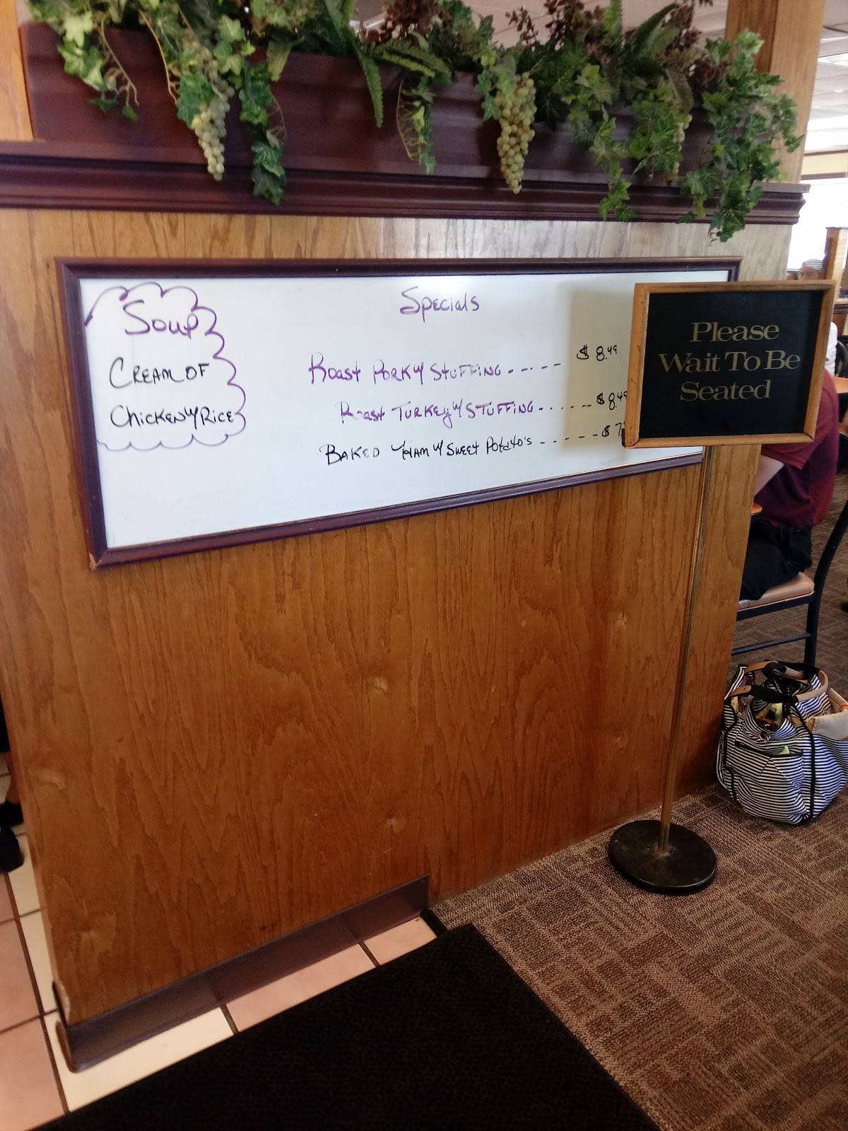 Menu at Lincoln Square Family Restaurant, Elwood