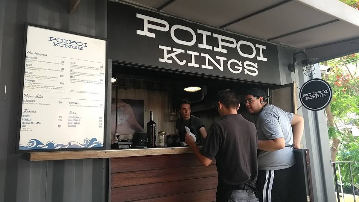 Menu at Poipoi Kings restaurant, Guadalajara, C. Manuel López Cotilla 2105