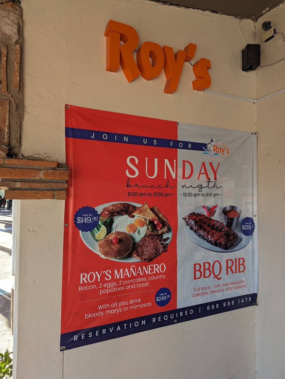 Menu at Roy's restaurant, Mazatlán