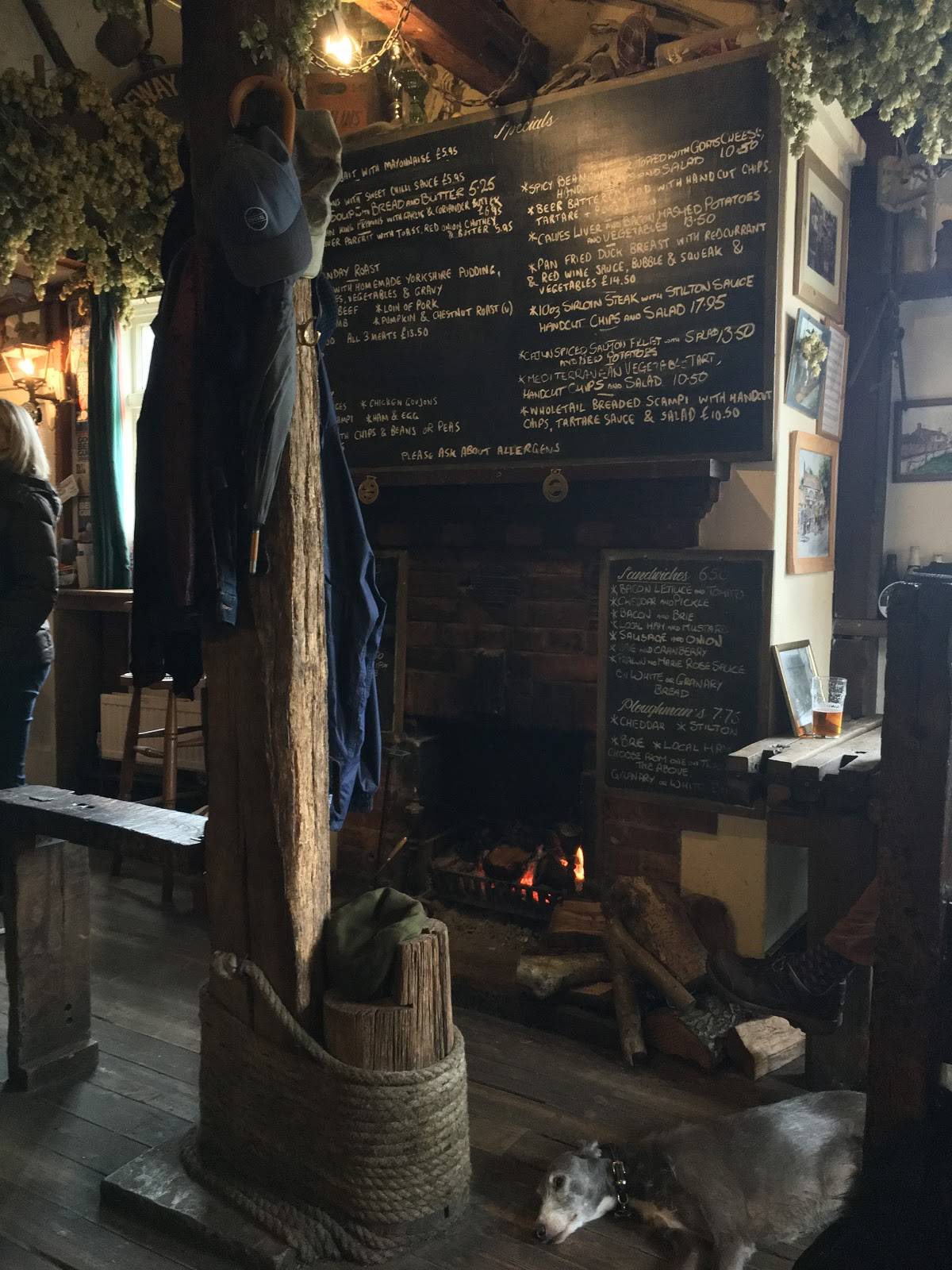 Menu at The Halfway House pub & bar, Horsmonden, Horsmonden Rd