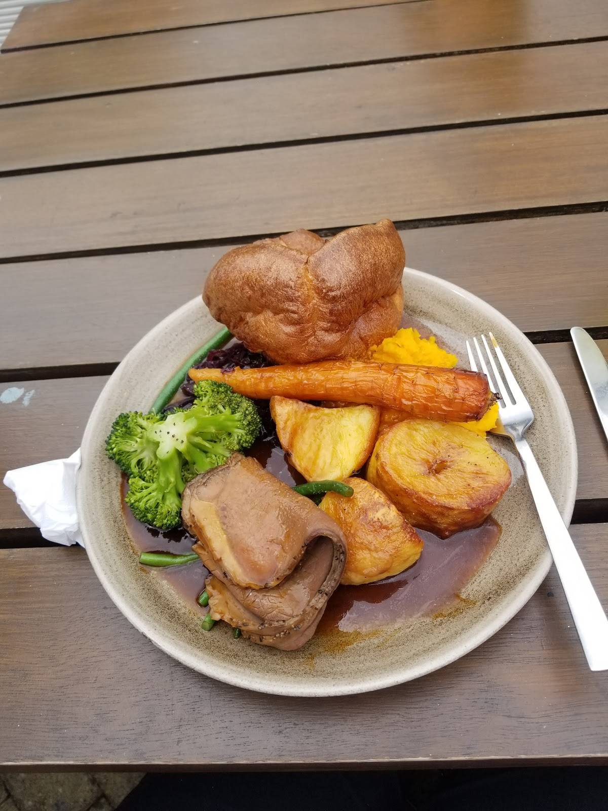 Menu at The Queens Hotel pub & bar, Lytham Saint Annes