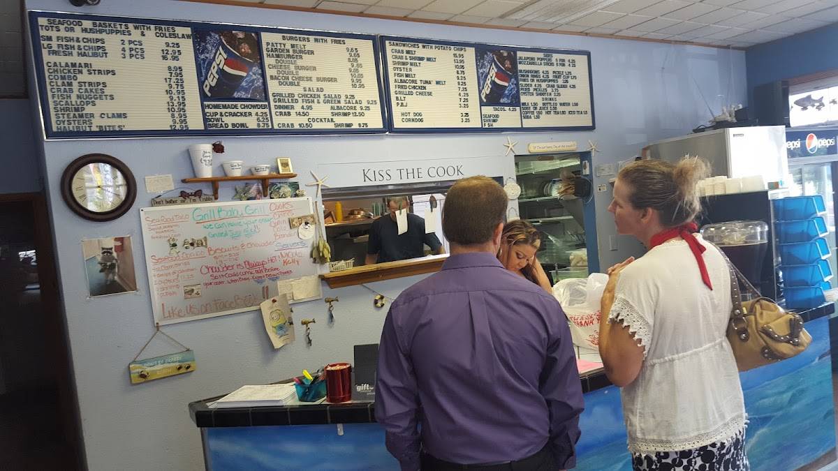 Menu at Hungry Clam restaurant, Brookings