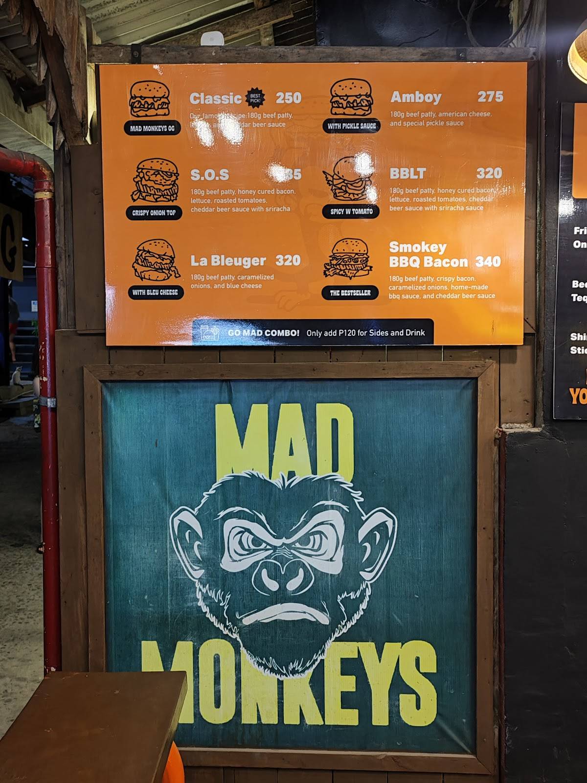 Menu at Mad Monkeys Burger Lab restaurant, San Juan, M84C+HG2