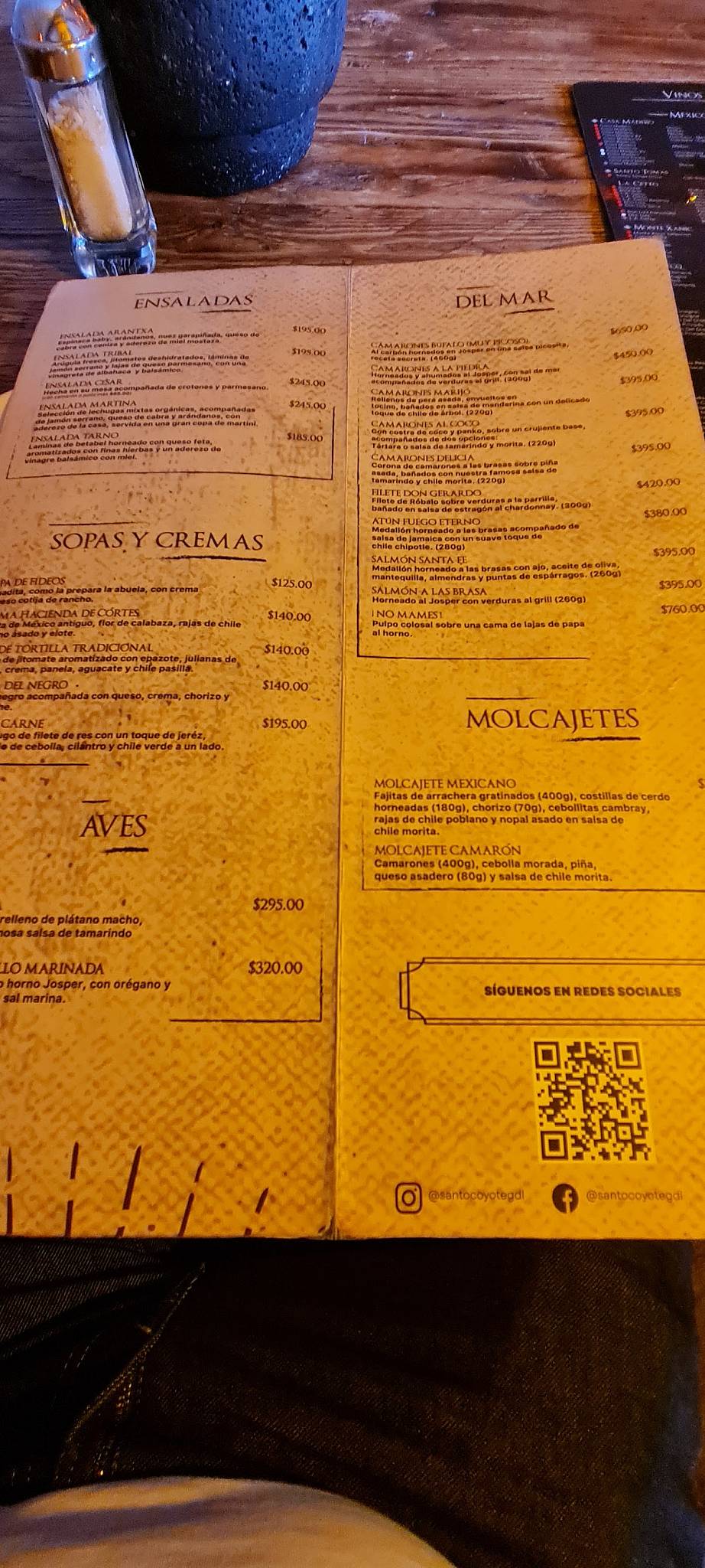 Menu at Santo Coyote restaurant, Guadalajara, C. Miguel Lerdo de Tejada ...