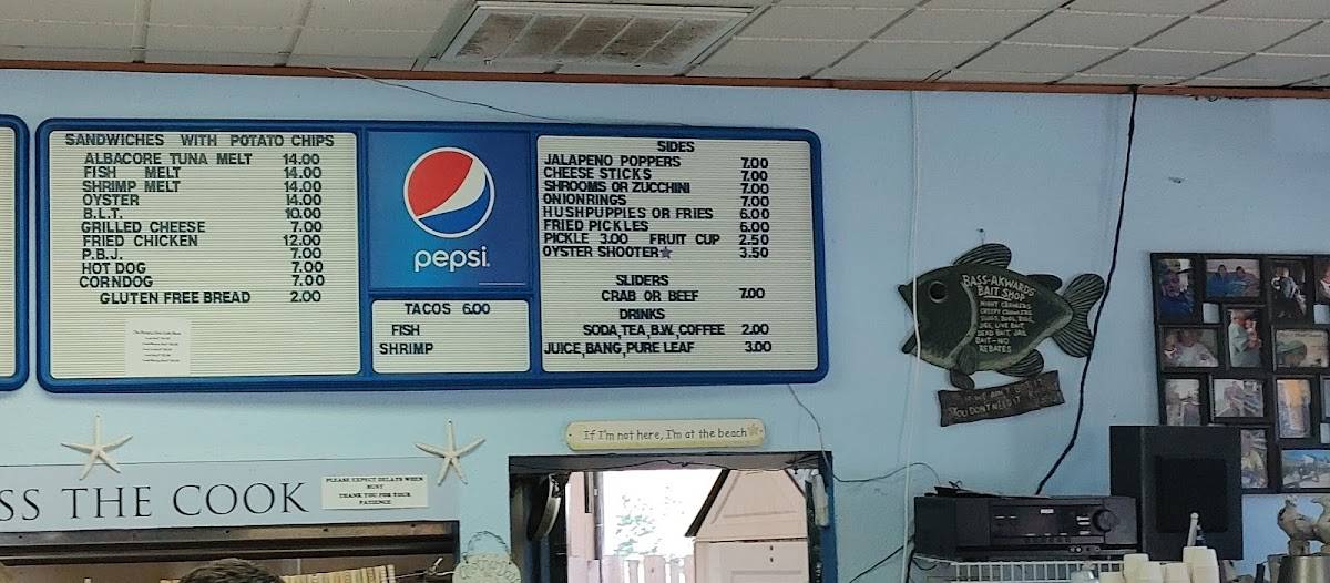 Menu at Hungry Clam restaurant, Brookings