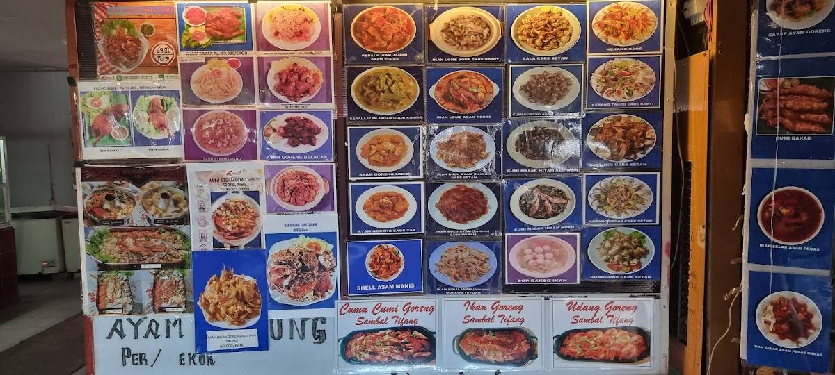 Menu at Golden Prawn 555 restaurant, Batam