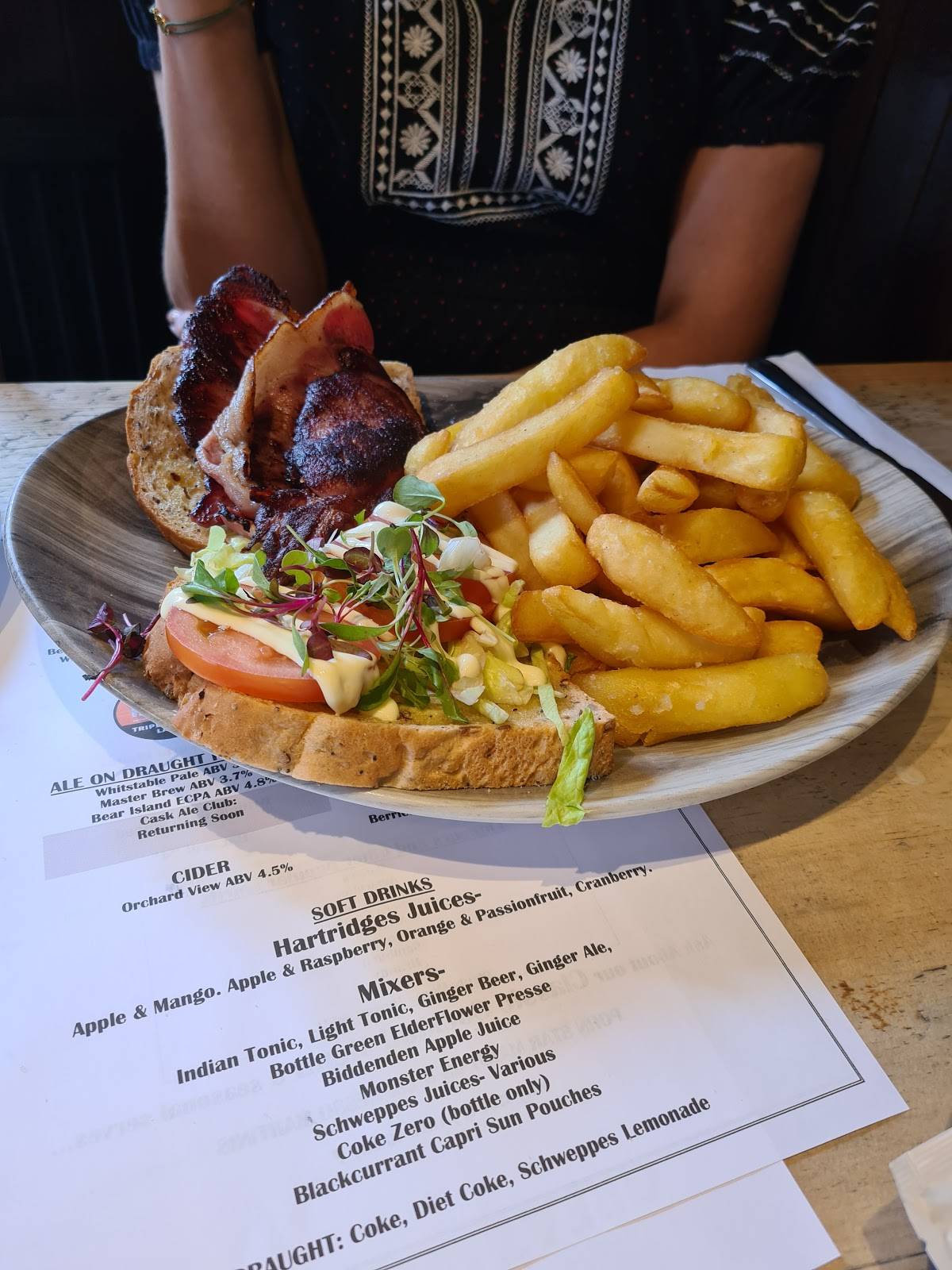Menu at Oak on the Green pub & bar, Maidstone