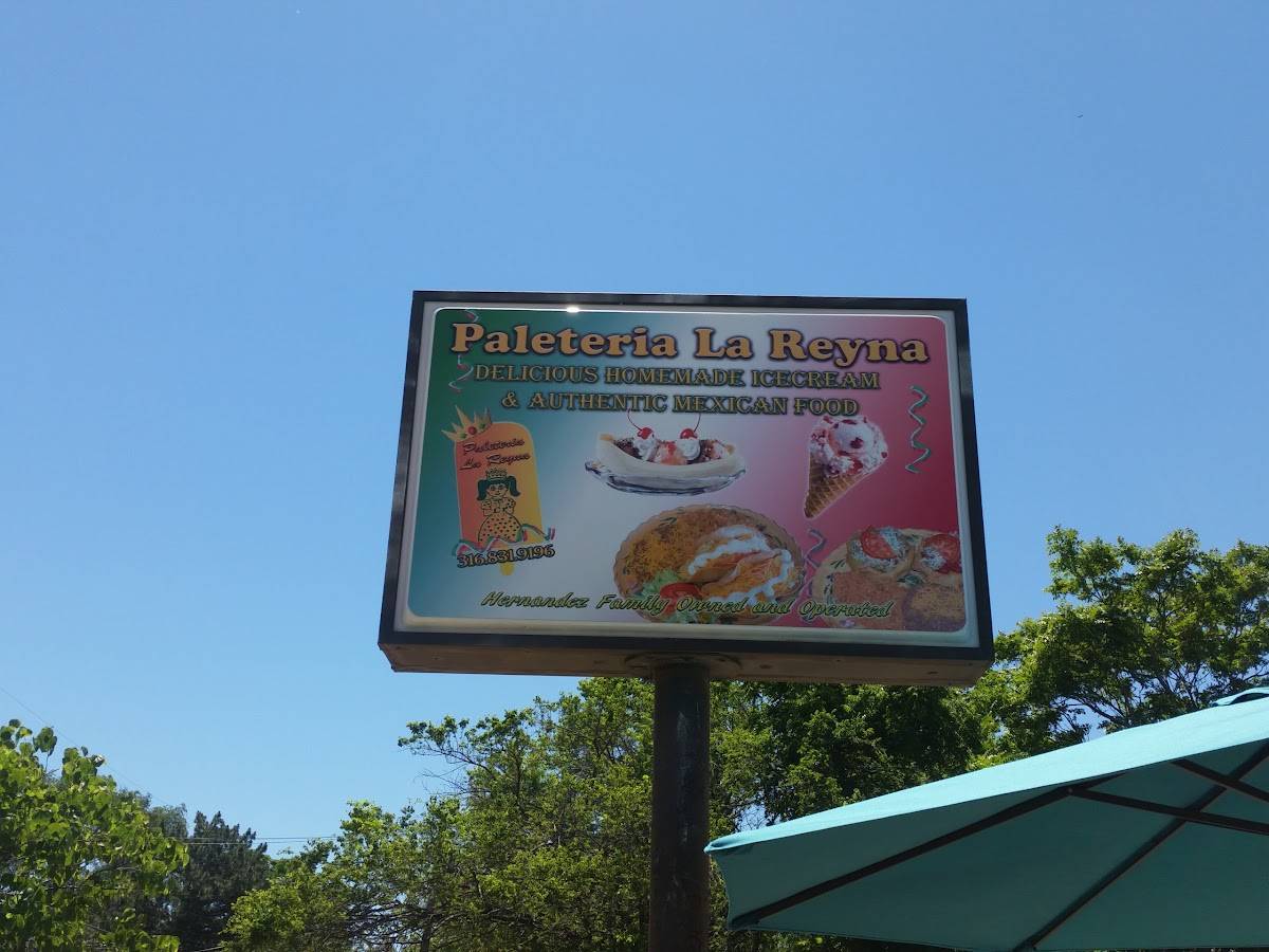 Menu at Paleteria La Reyna desserts, Wichita