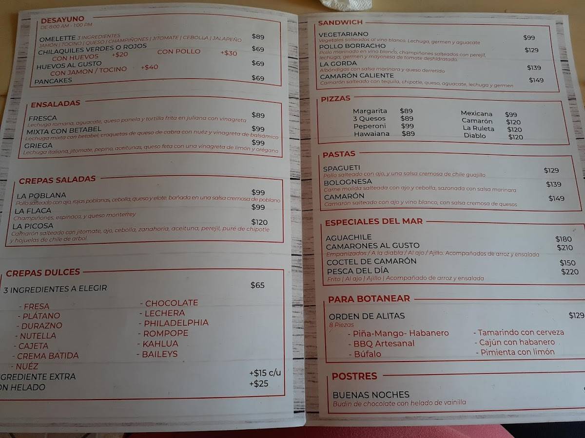 Menu at Layla's Restaurante, Puerto Vallarta