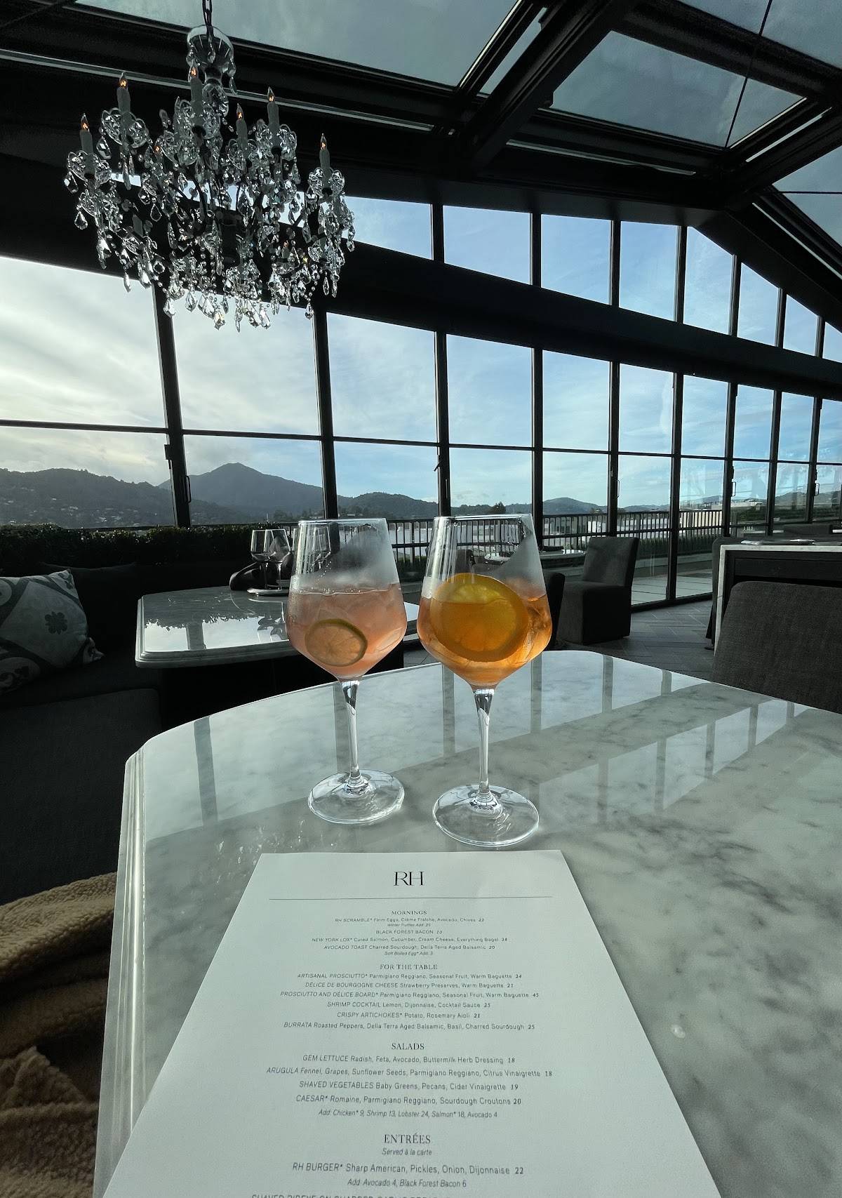 Carta de RH Rooftop Restaurant Marin, Corte Madera