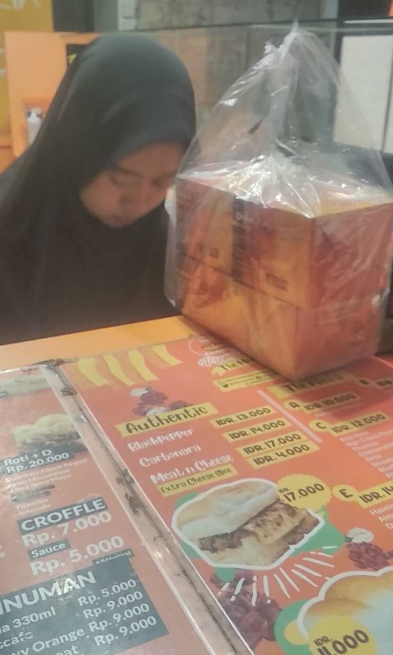 Carta de Roti Endolita Bogor Baru - Makanan, Roti Khas Bogor, Oleh ...