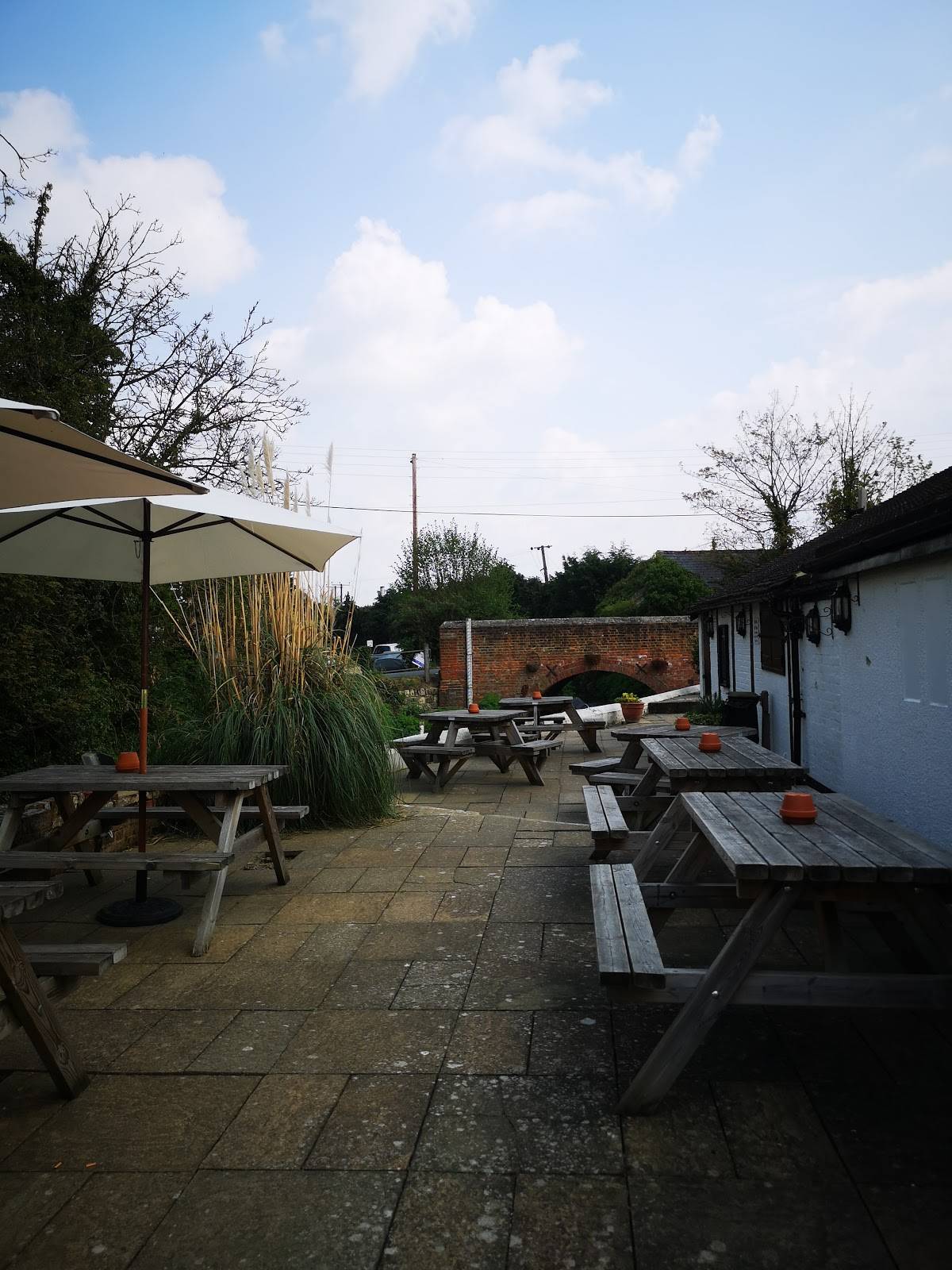 Menu at The Man of Kent pub & bar, Horsmonden, 226 Tonbridge Rd