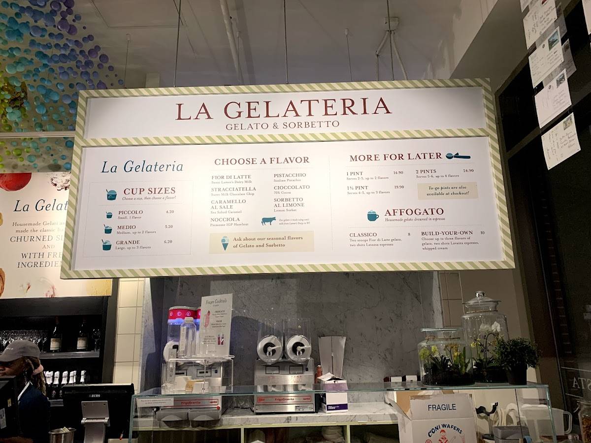 Menu at Eataly pizzeria, Chicago