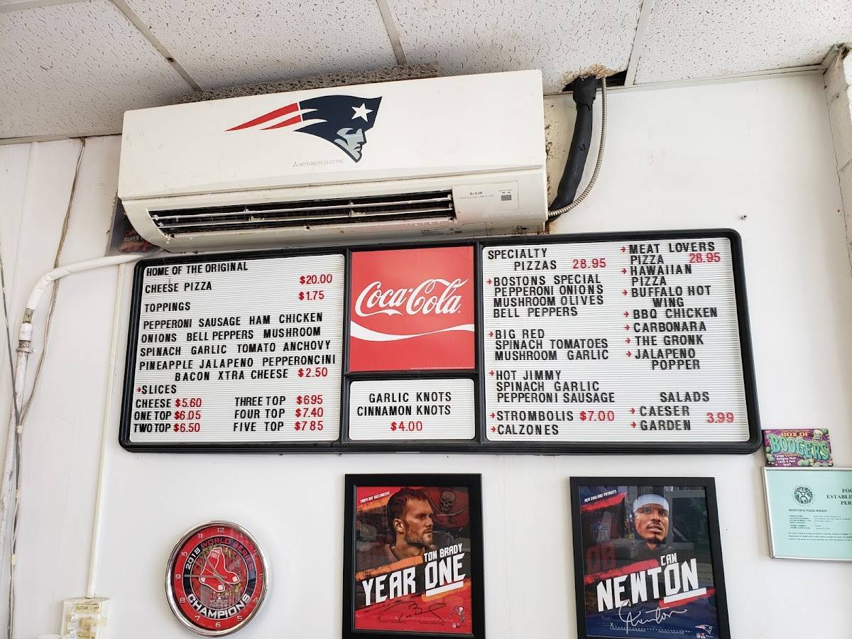 Menu at Boston's Pizza pizzeria, Kailua