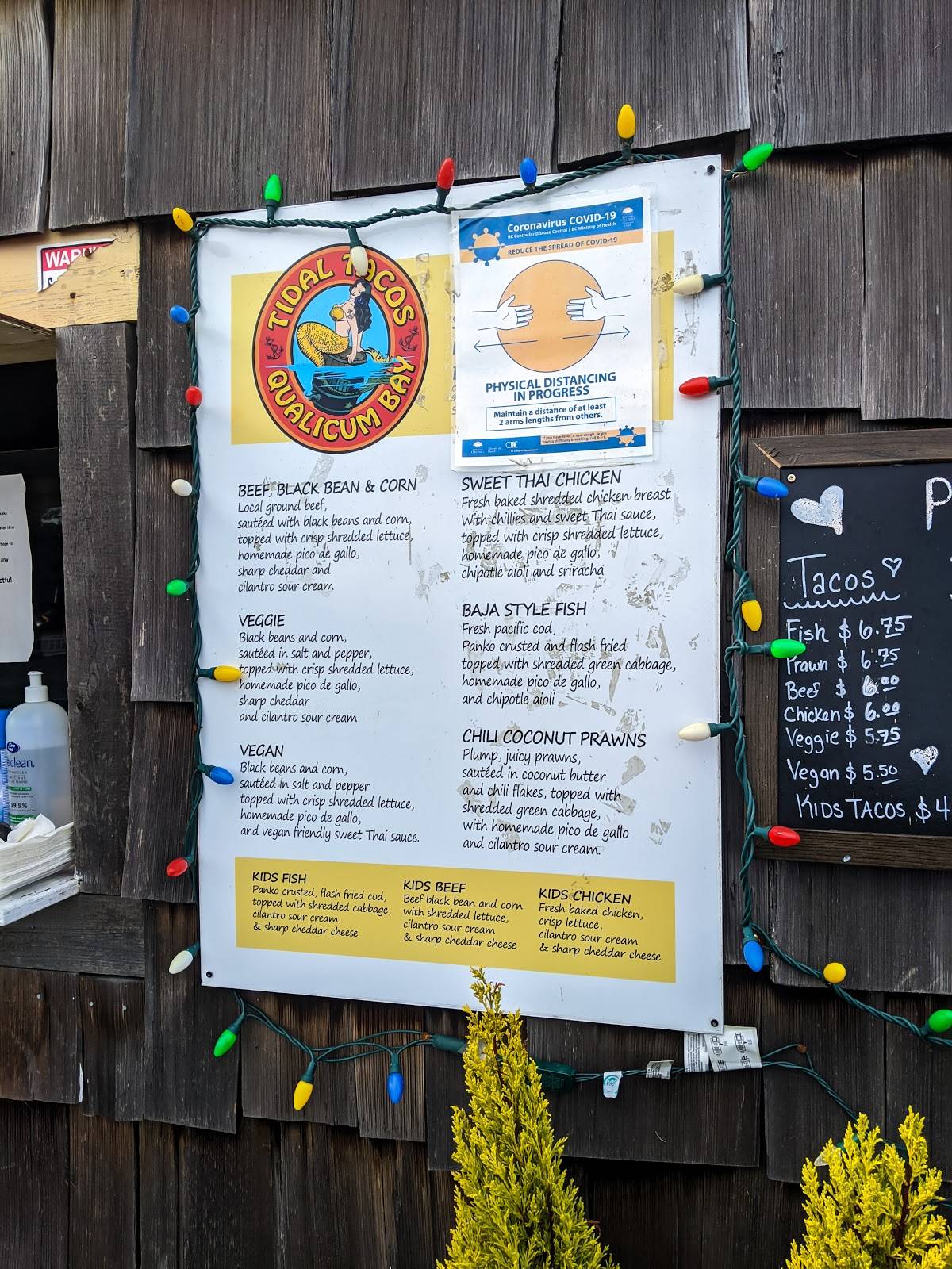 Menu at Fanny Bay Tidal Tacos restaurant, Qualicum Bay