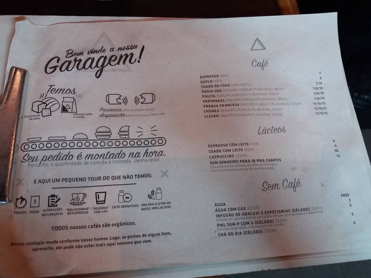 Menu em Revo Manufactory restaurante, Santos