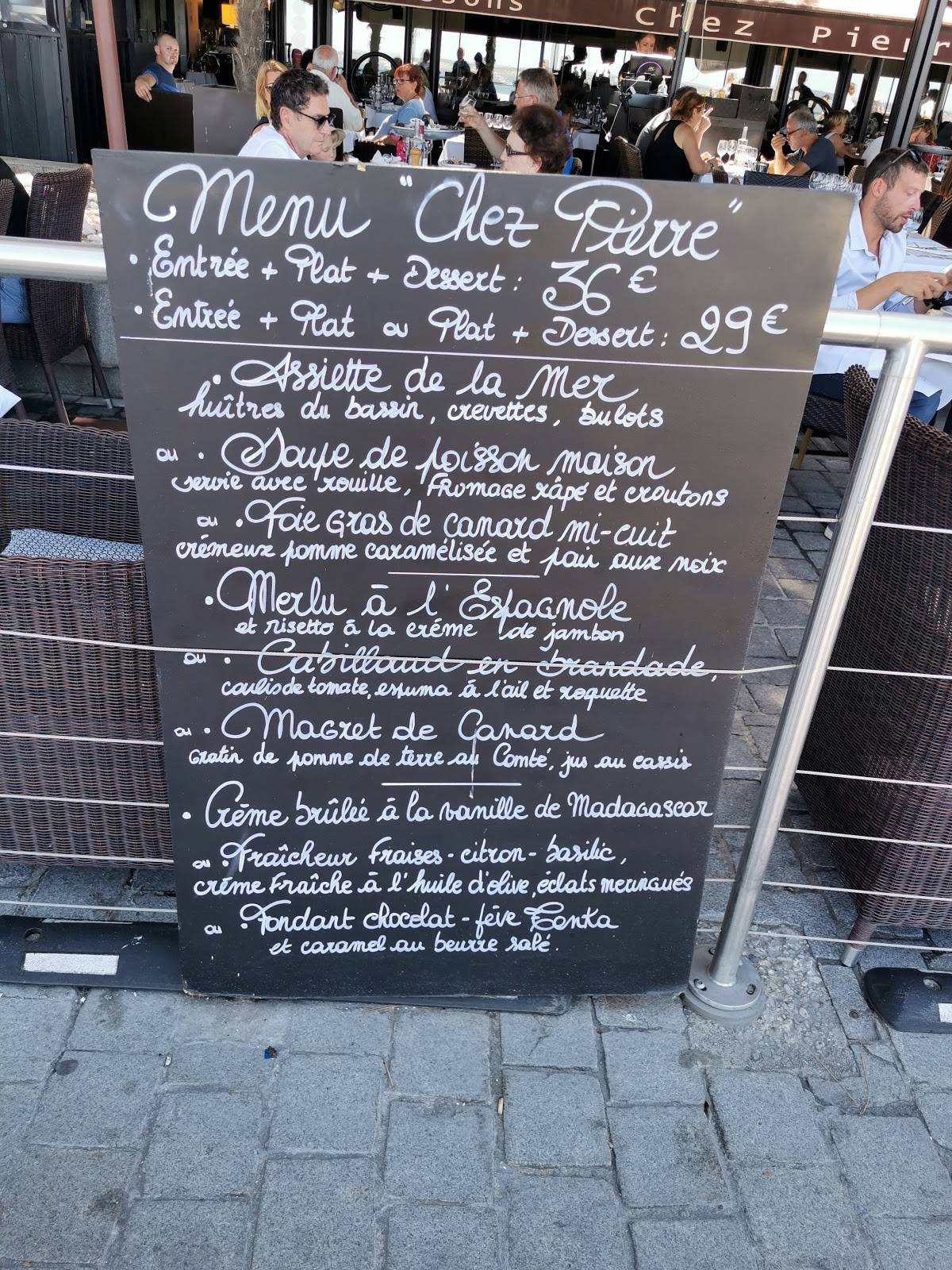 Menu au Restaurant Ecailler Chez Pierre Arcachon, Arcachon