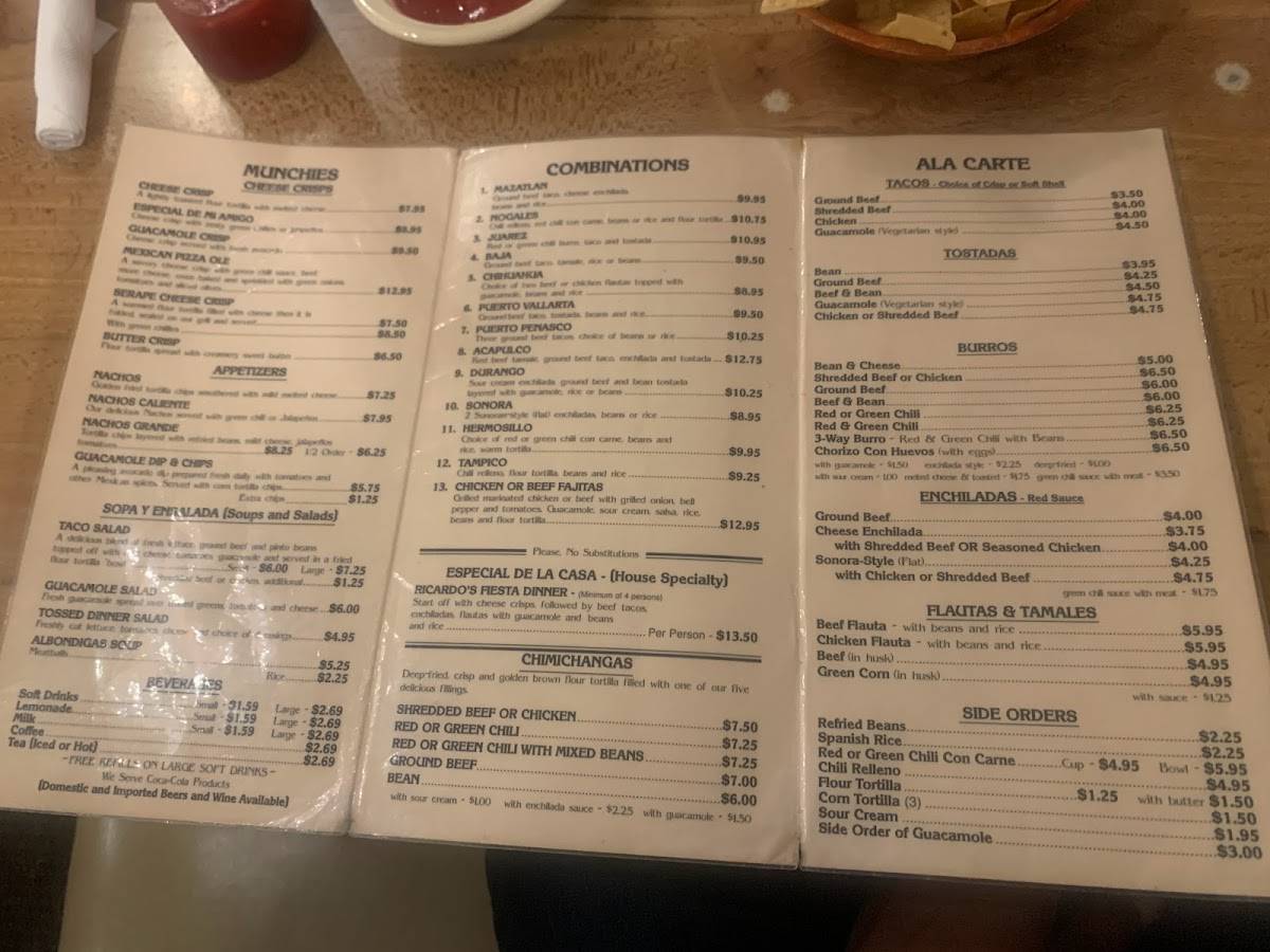 Menu at Mi Amigo Ricardo restaurant, Casa Grande
