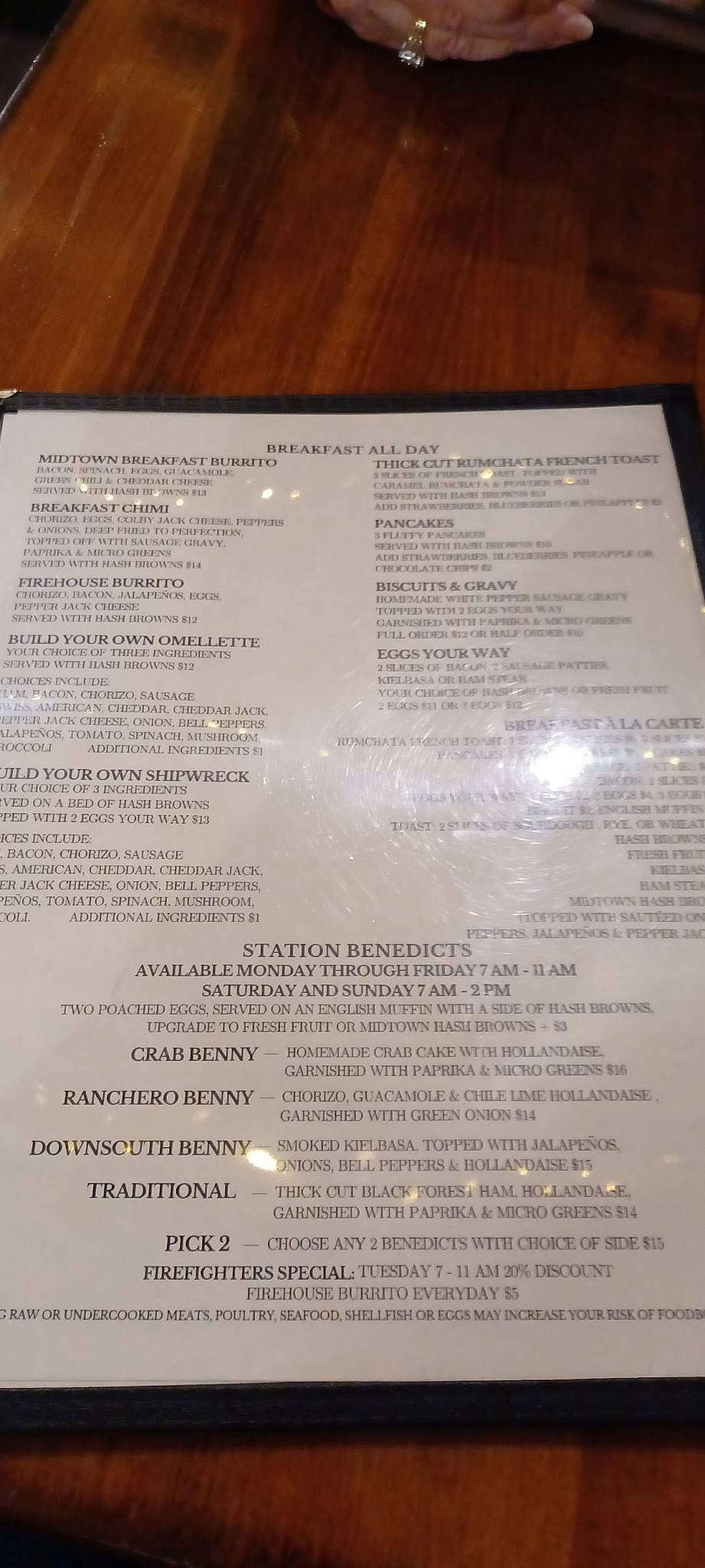 Menu at Midtown Station pub & bar, Cedar Rapids