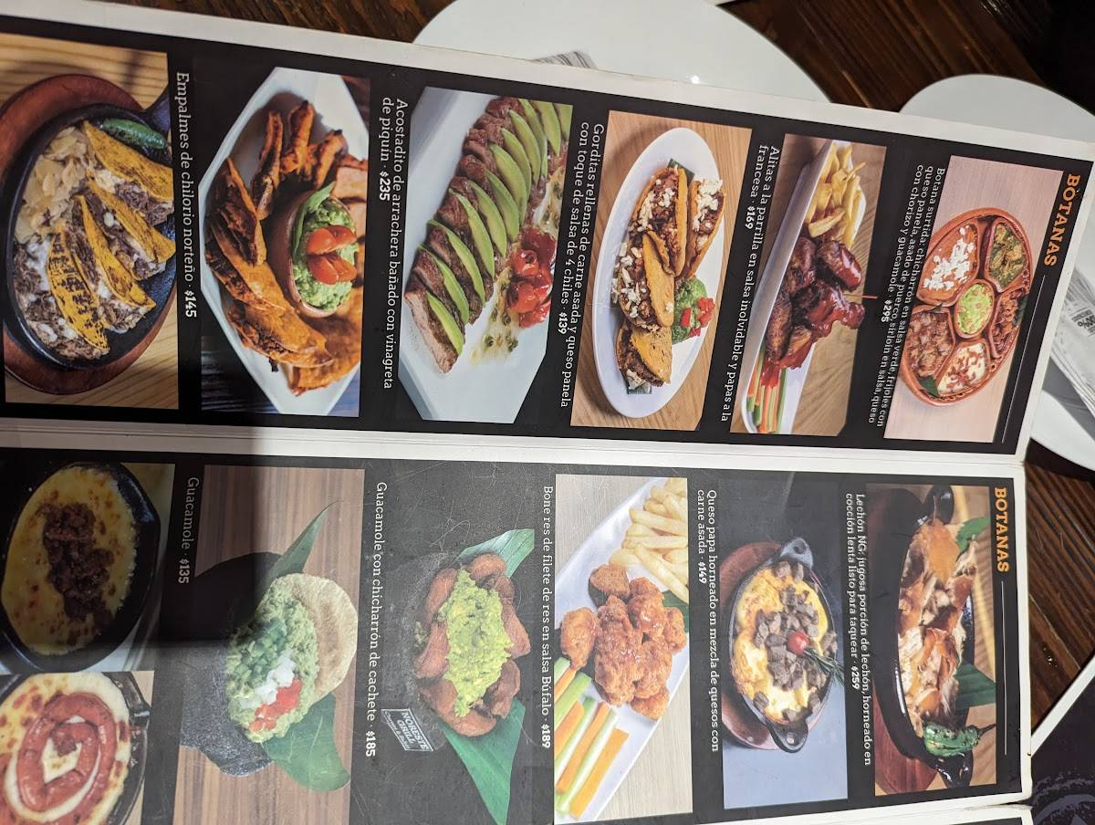 Menu at Muncher House Tec pub & bar, Monterrey, Av. Eugenio Garza Sada ...