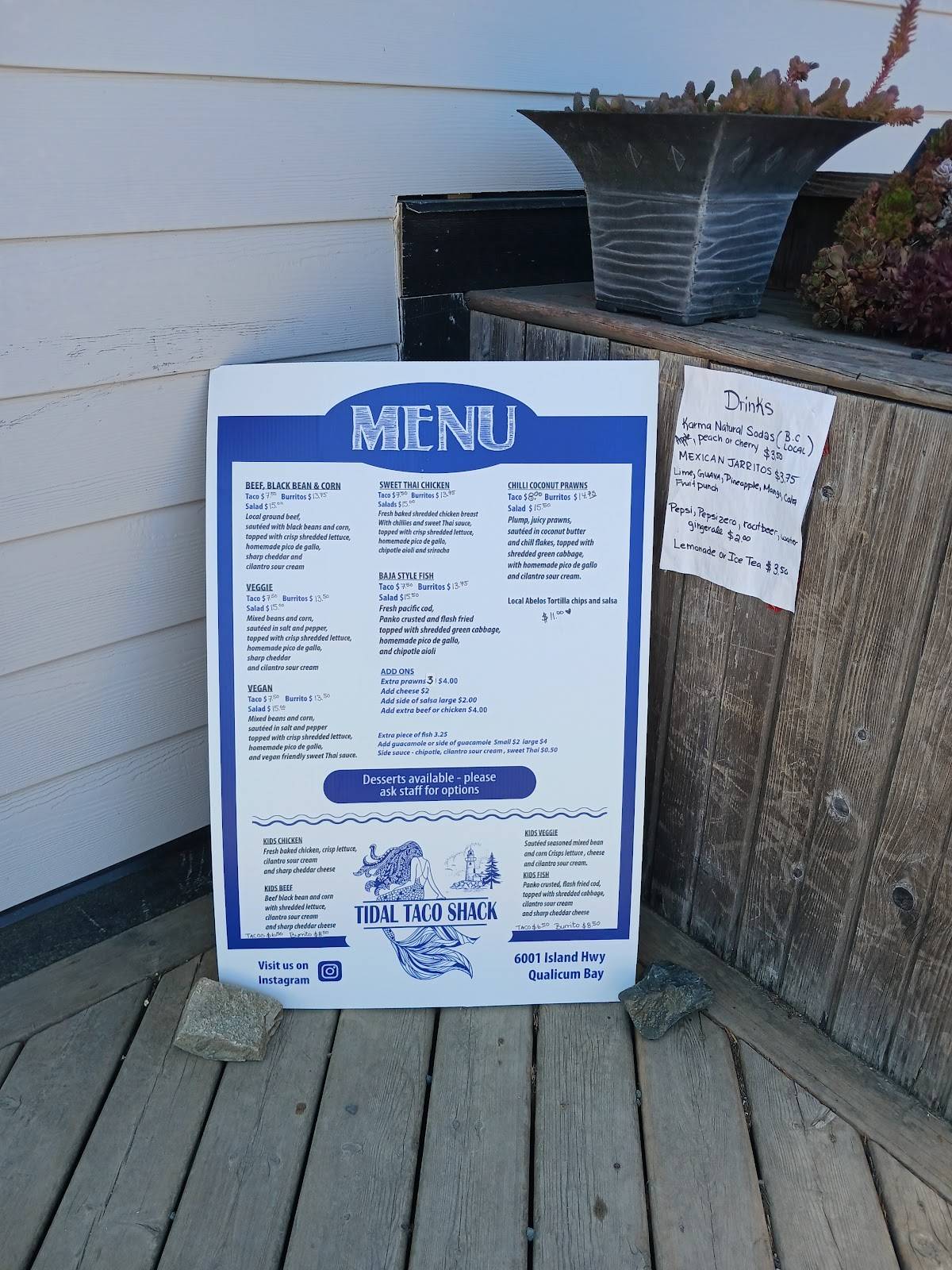Menu at Fanny Bay Tidal Tacos restaurant, Qualicum Bay