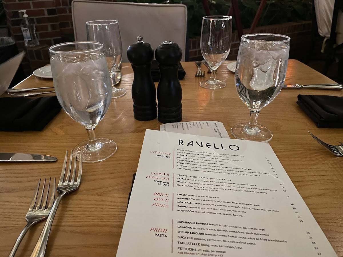 Menu at Ravello pub & bar, Nashville, Opryland Dr