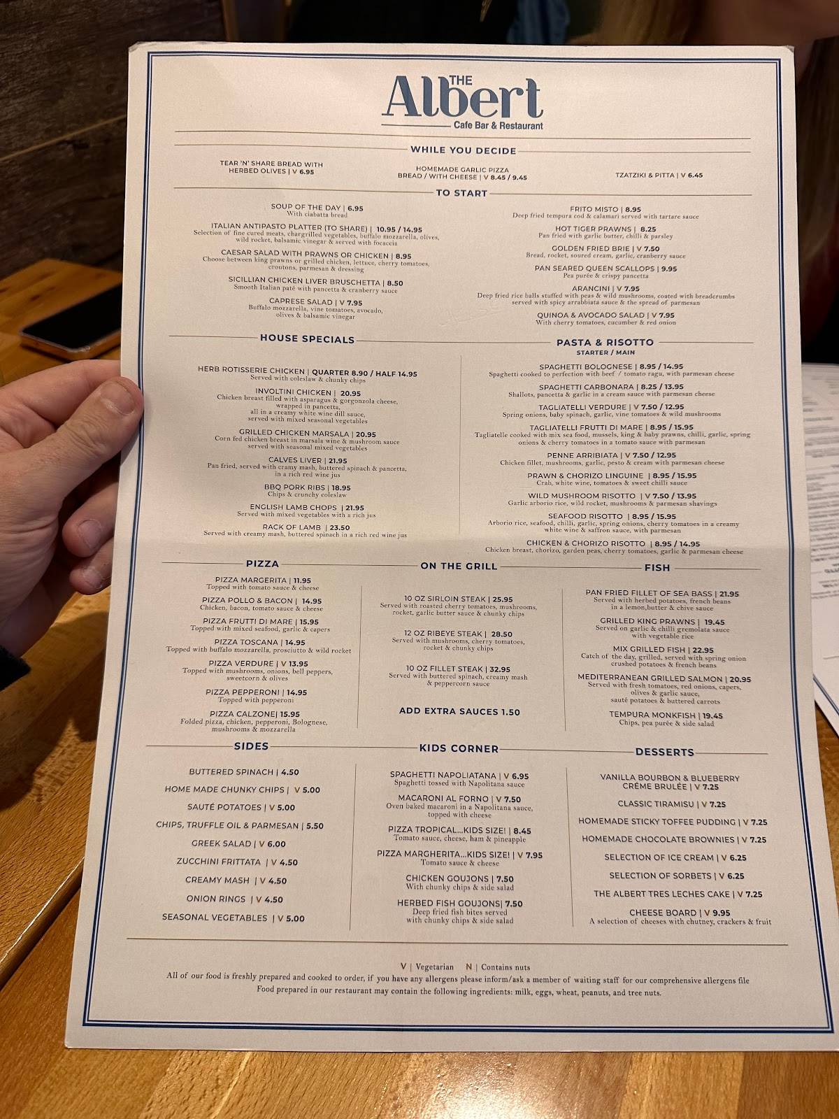 Menu at The Albert Bar/restaurant, Tamworth