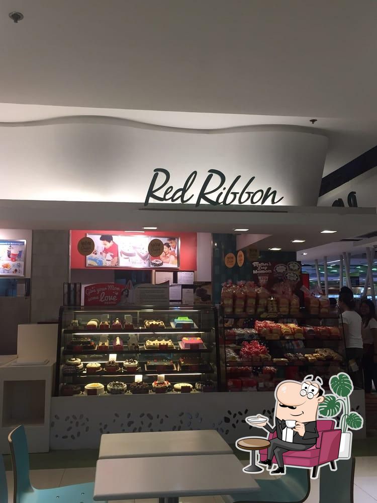Red Ribbon desserts, Makati, H239+6V7 - Restaurant reviews