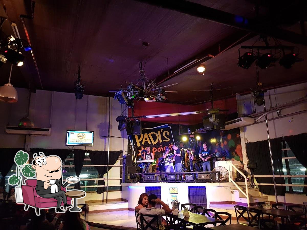 Padi's Point pub & bar, Dasmariñas - Restaurant reviews