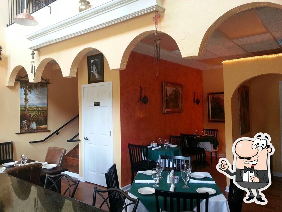 The White & Red Roses Cafe in Flat Rock - Restaurant reviews