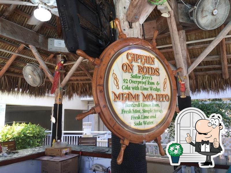 Breezer's Tiki Bar in Key Largo - Restaurant reviews