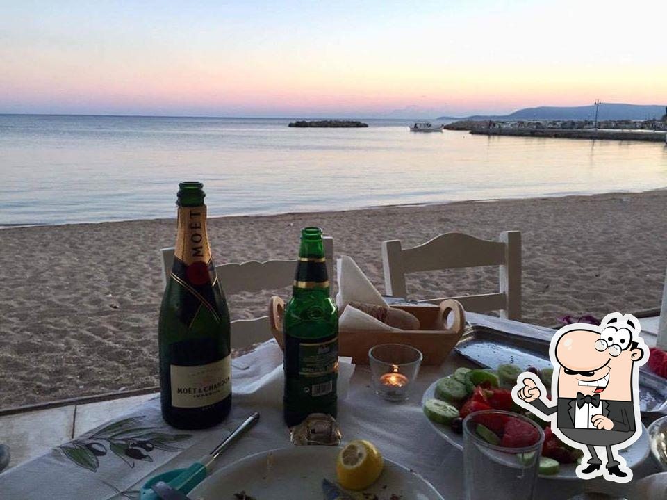 Restaurant To Karavi, Foinikounta - Restaurant reviews