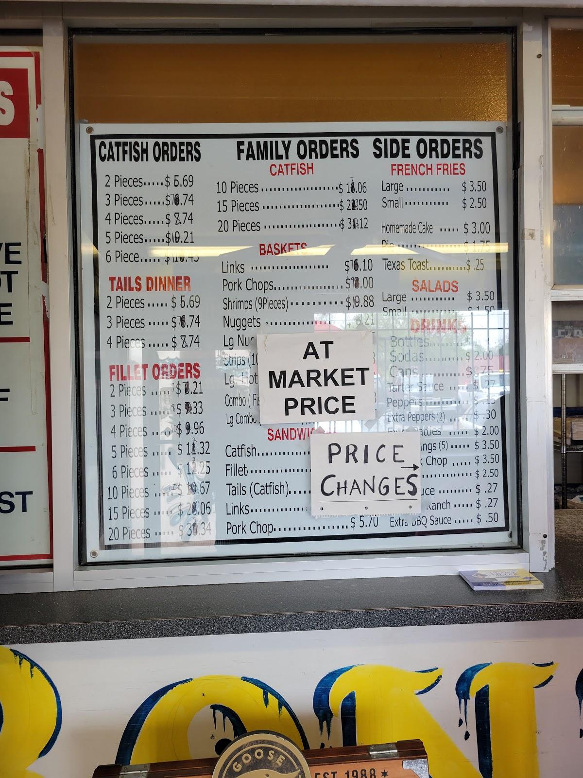 Menu at Ronnie's Catfish & More restaurant, Dallas, E Illinois Ave
