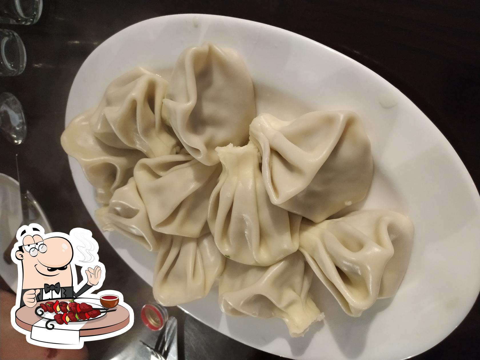 Shemoikhede Genatsvale / შემოიხედე გენაცვალე restaurant, Batumi ...
