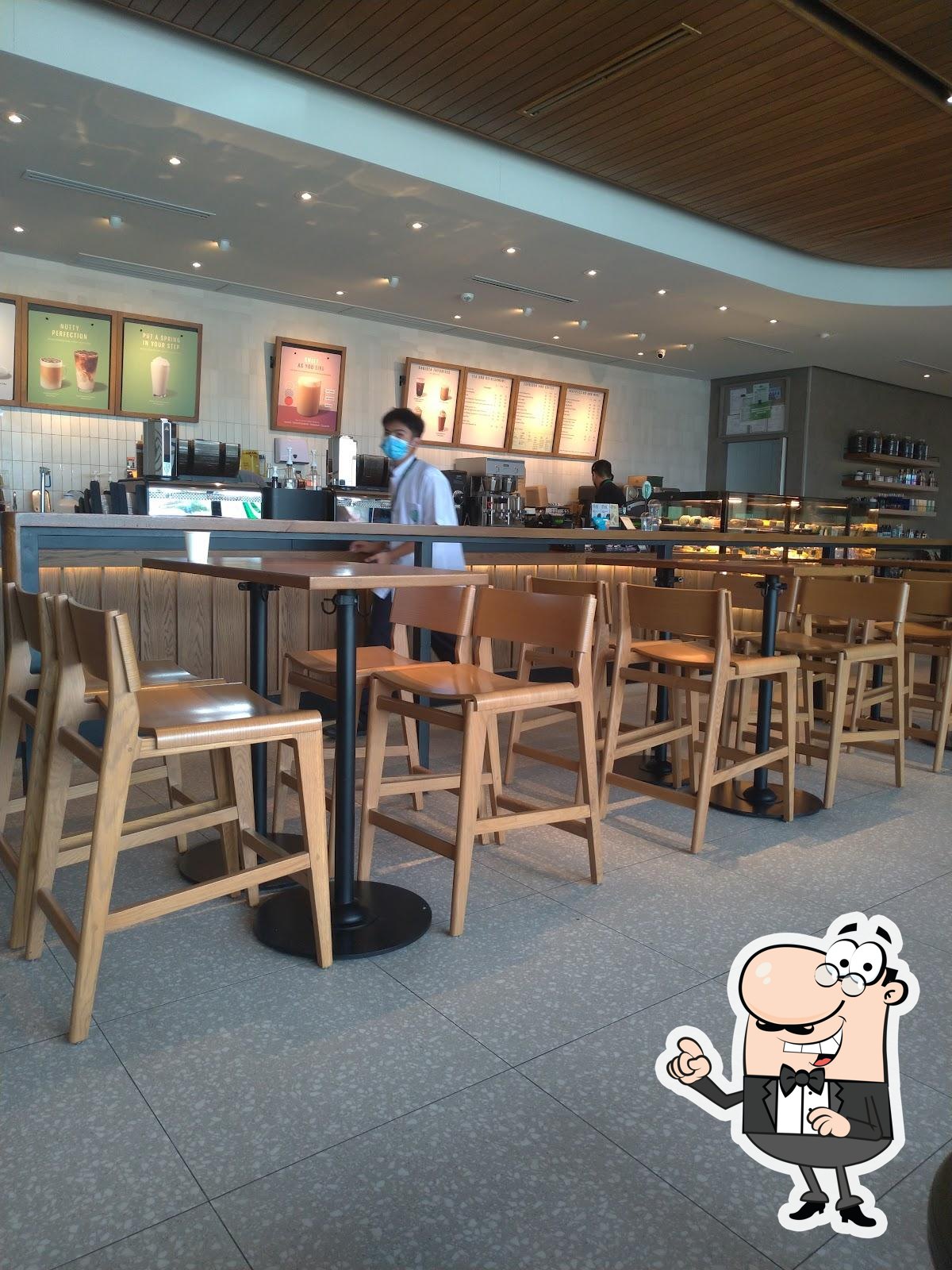 Starbucks Sta. Maria, Santa Maria - Restaurant reviews