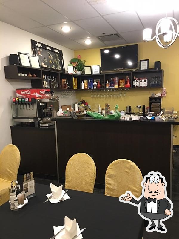 Phoenix Square, Winnipeg - Restaurant menu, prices and reviews
