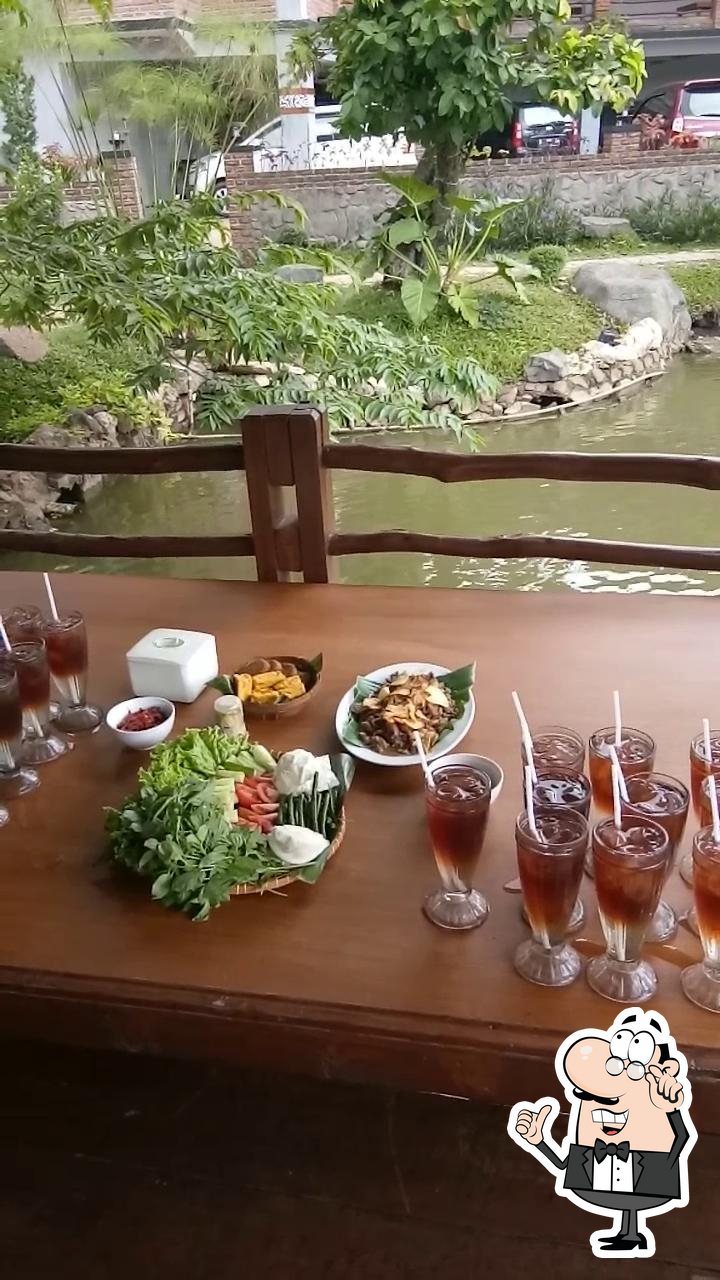 CURUG SAMPIREUN RESTO & WEDDING, Bandung - Restaurant menu, prices and ...