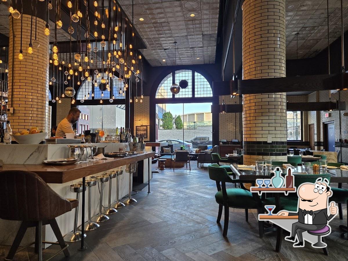 The Apparatus Room, Detroit - Restaurant menu, prices and reviews