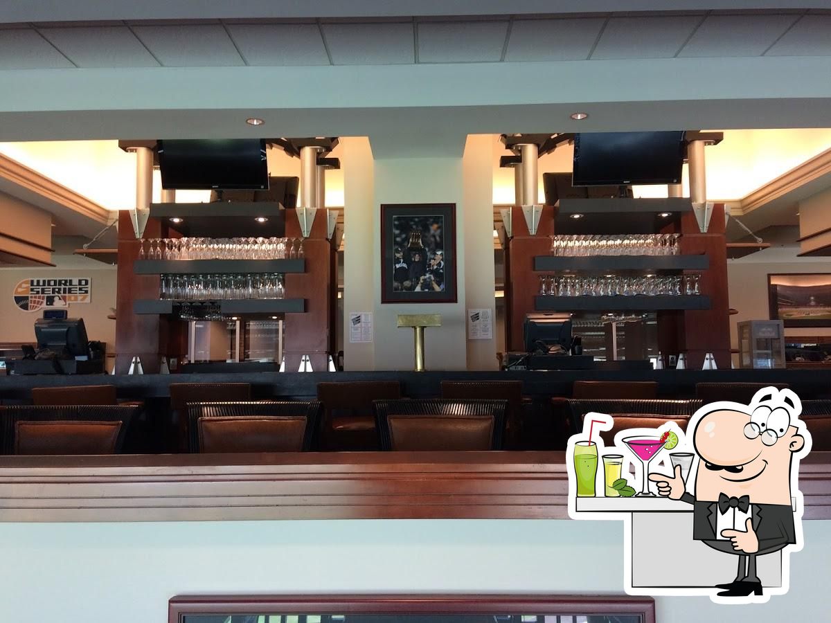 Mountain Ranch Bar and Grille at Coors Field in Denver - Restaurant reviews