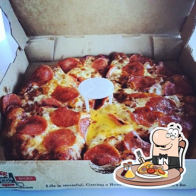 Round Table Pizza Montgomery Village Santa Rosa California | Cabinets ...