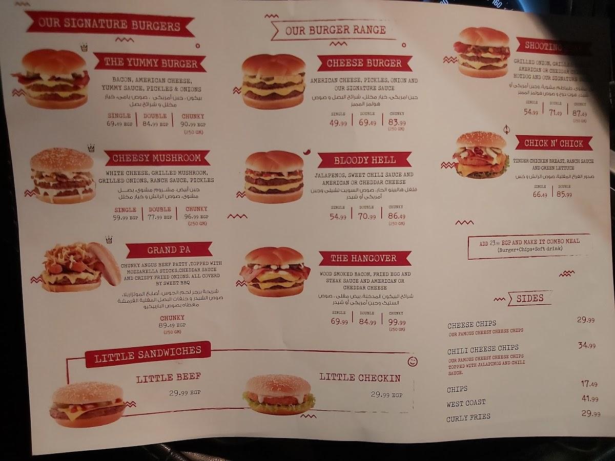Menu au Holmes Burgers restaurant, Nouveau Caire