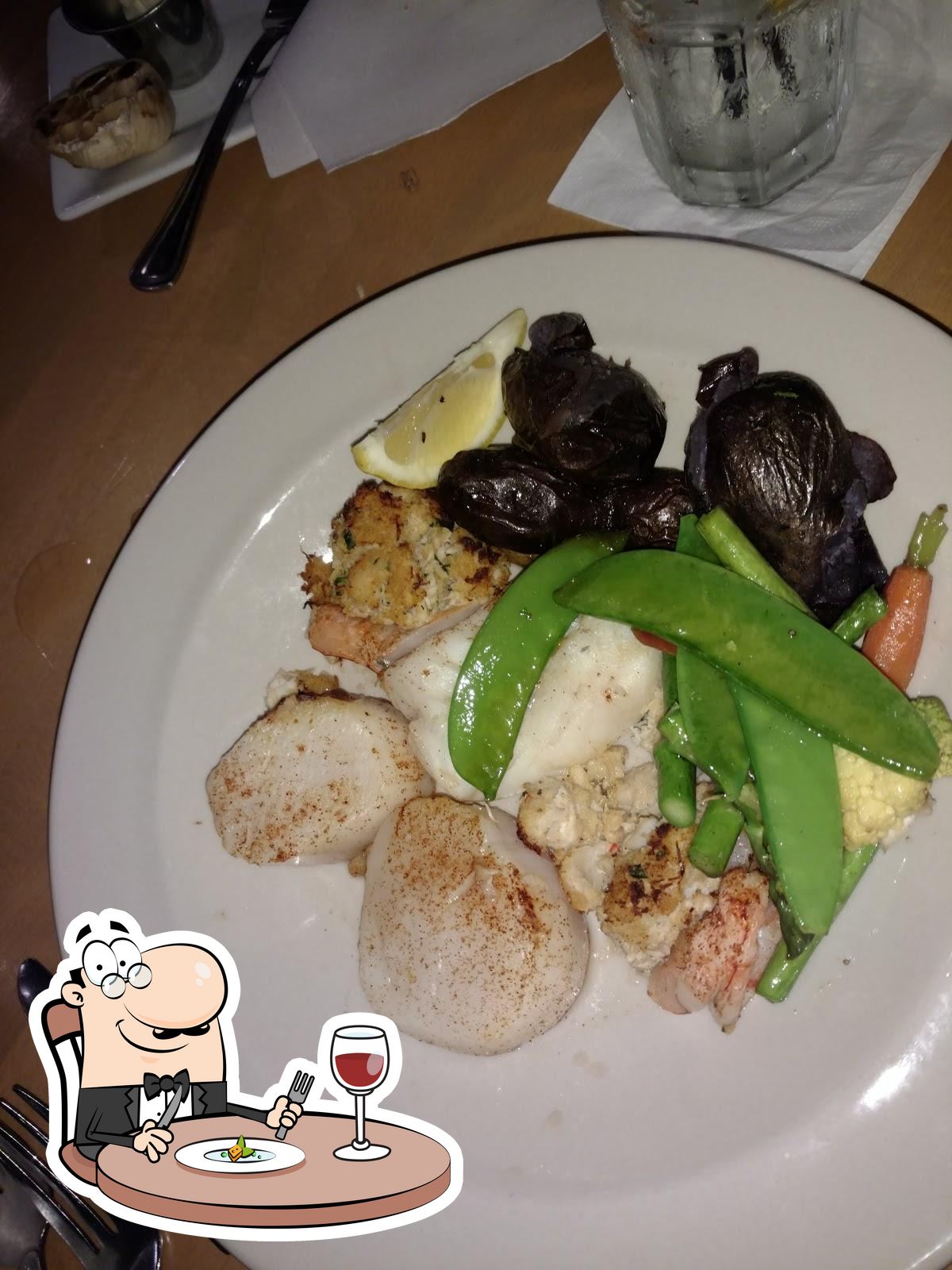The Waverly Restaurant & Bar in Englewood - Restaurant menu and reviews