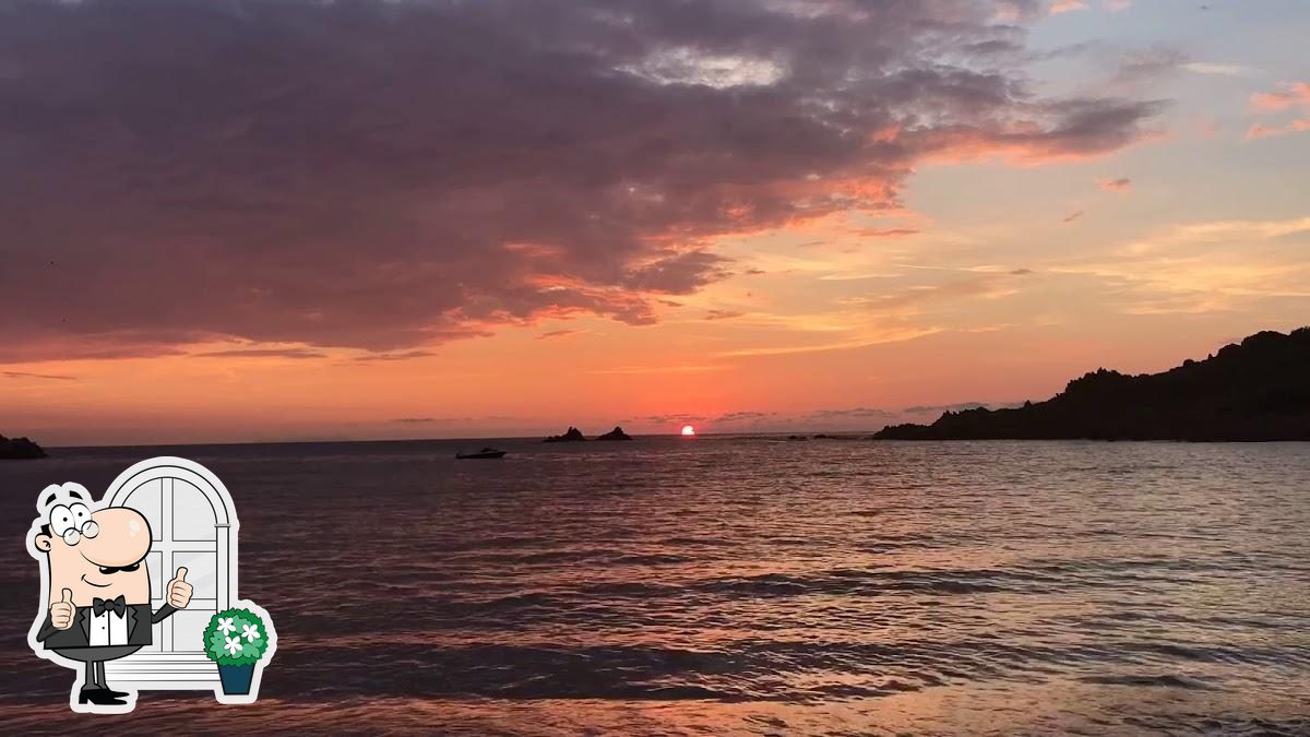 Oasis Beach Bar, Italia - Restaurant reviews